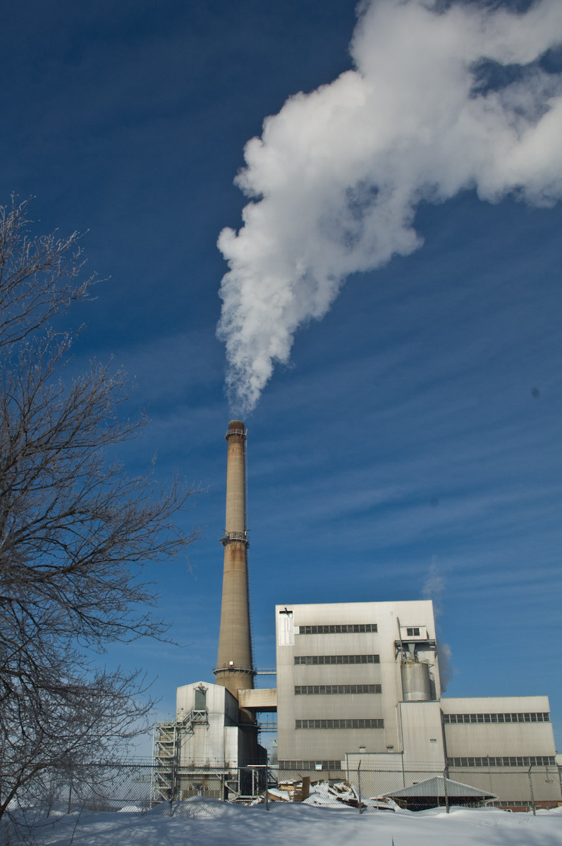 Under legal pressure, Wisconsin coal-fired power plants curb emissions ...
