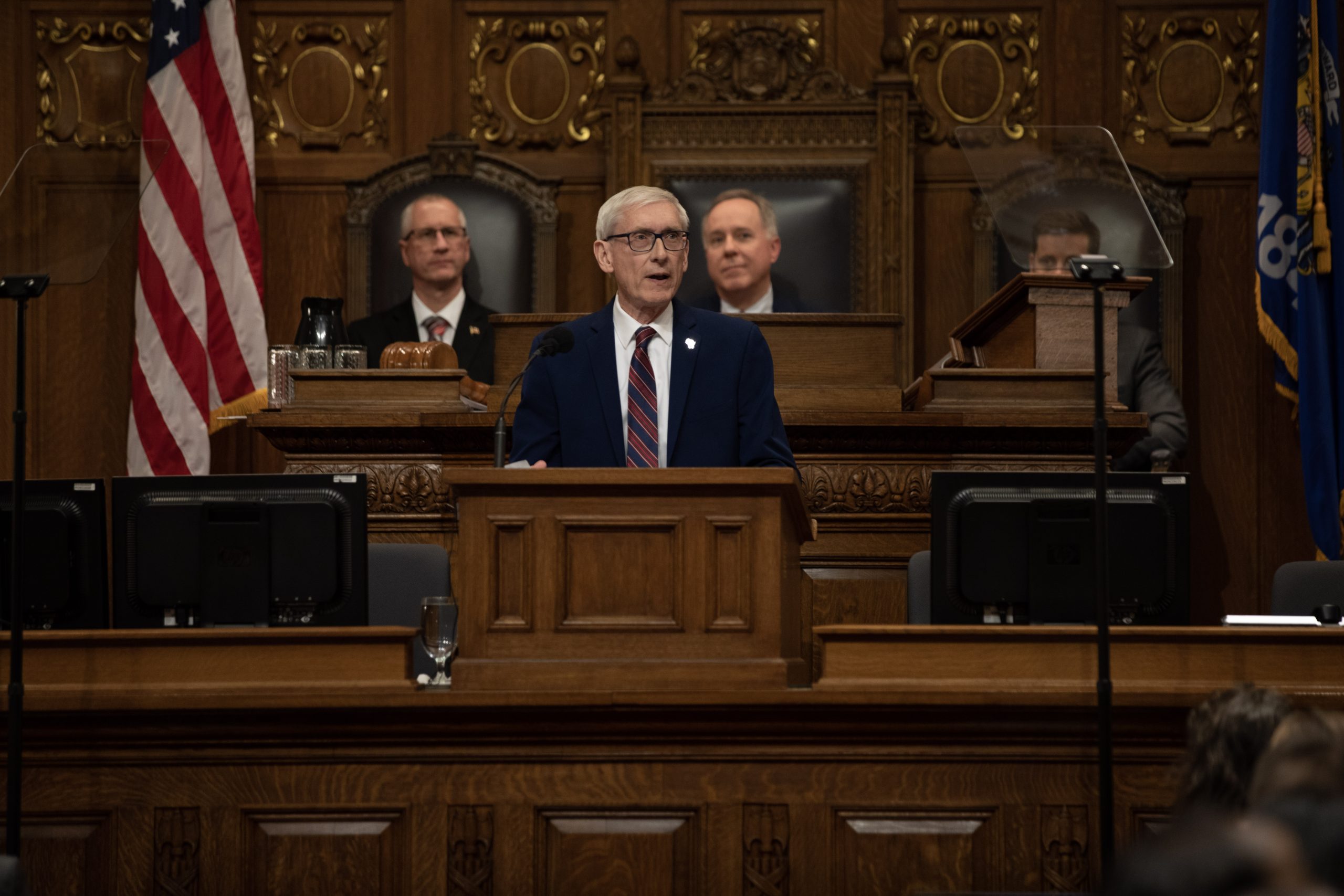 Wisconsin governor takes total control of resources agency - Wisconsin ...